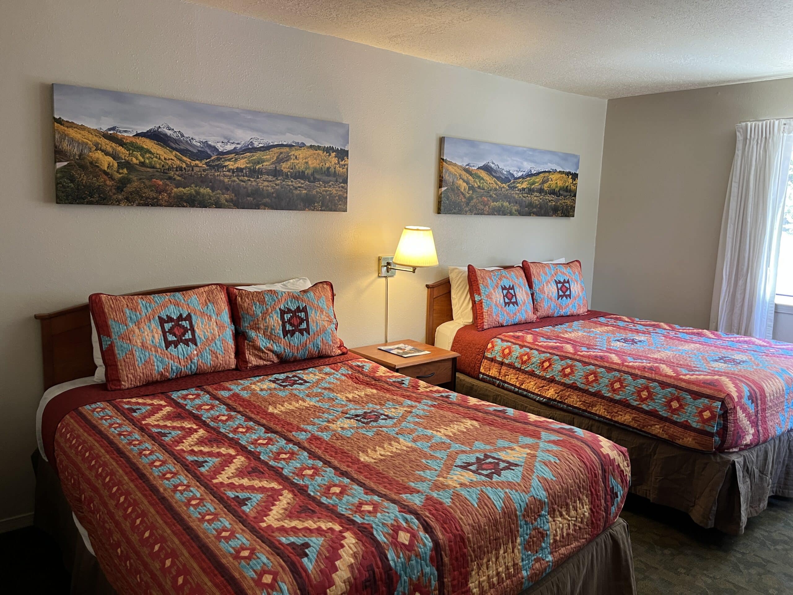 Sipapu Hotel Rooms (Sleep 4) - Sipapu Ski and Summer Resort